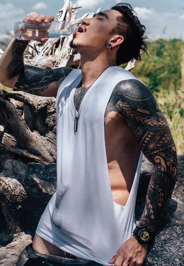 พ่อค้าหุ่นแซ่บ!! Chonsorn Damrong พ่อค้าทุเรียนสุดแซ่บ ดีกรีนายแบบคนดังพัทยา - แมงเมาท์มอย สื่อ ...