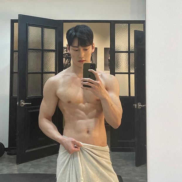 ร้อนระอุ!! Daolum นักกีฬาว่ายน้ำทีมชาติเกาหลี ห่อหมกใหญ่มาก - แมงเมาท์ม ...