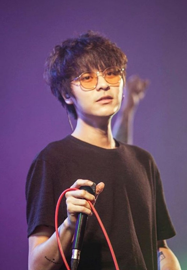 ประวัติ!! นักร้องหนุ่มสุดฮอต ทอย The Toys หล่อ เสียงดี ขวัญใจสาวๆทั่วประเทศ