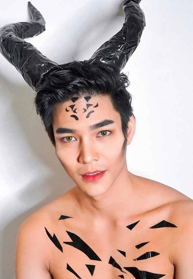 หนุ่มหุ่นแซ่บ!! ฟลุ๊ค FOXY.OX ซิกแพคน่าลูบ ดีกรีเมคอัพอาร์ติสเมืองไทย