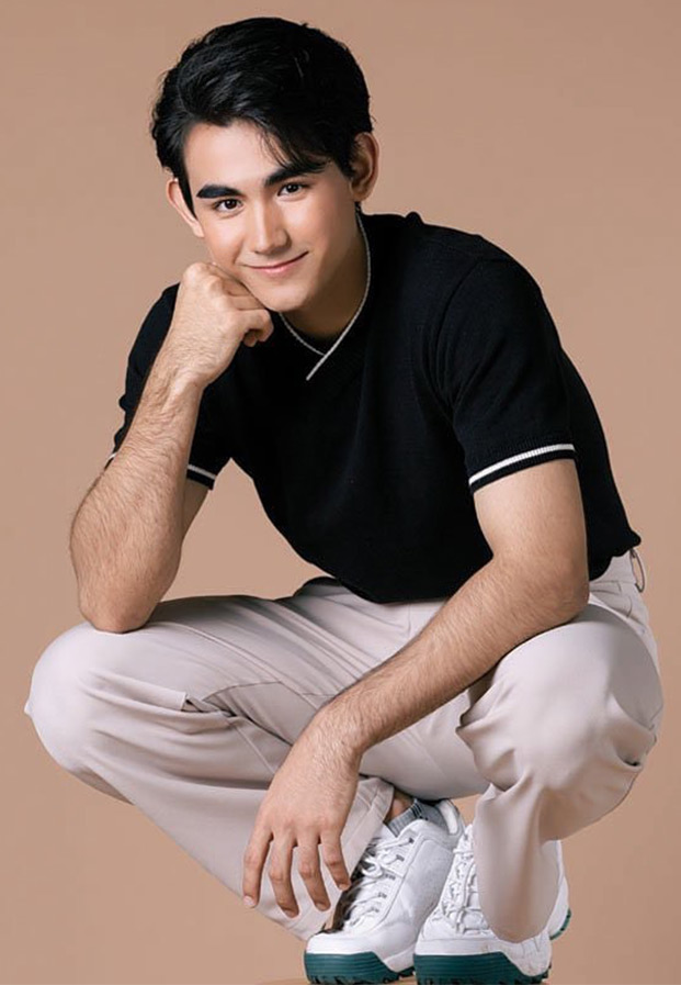 ประวัติ !! นักแสดงหนุ่มหล่อ น้องเดรก สัตบุตร ลูกครึ่งไทย-อเมริกัน