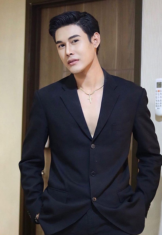 ประวัติ ดิว ธีรภัทร นายแบบหนุ่มหล่อ หุ่นแซ่บมาก