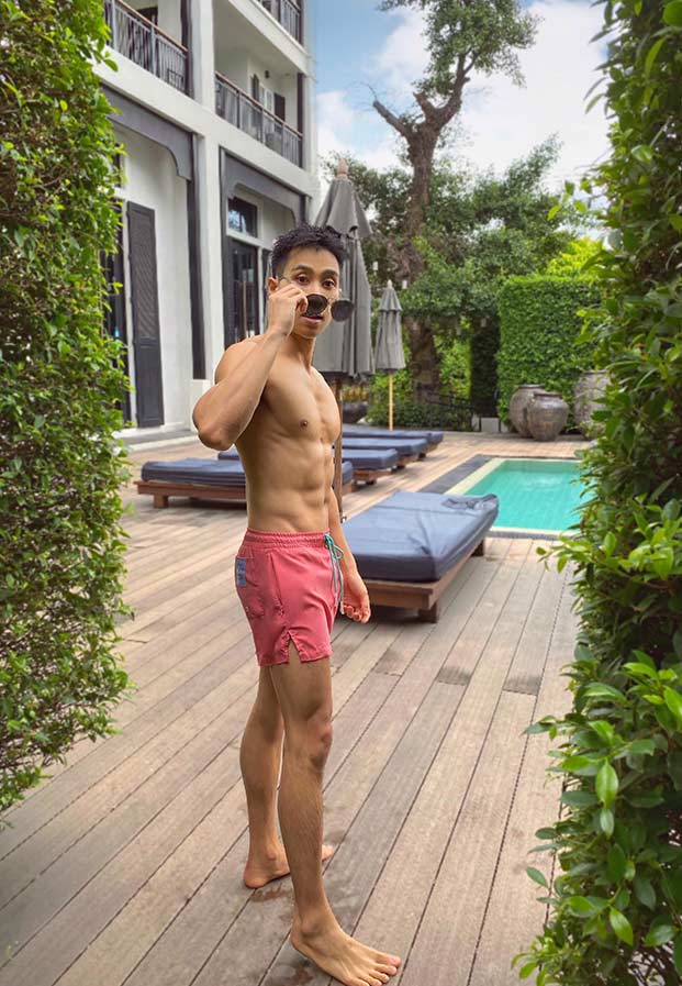 ดีทุกมุม!! Eakset K. Ome หนุ่มหล่อซิกแพคแน่น งานดีทุกมุมมอง