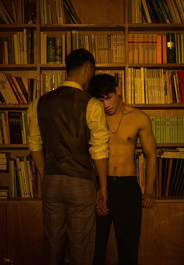 ซ่อนรูปมาก!! Aps Thongkul หนุ่มหล่อละมุน ที่ซ่อนความแซ่บสุดสยิวไว้ไม่มิด