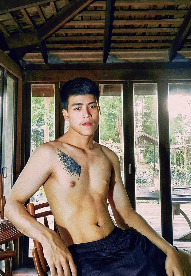ซ่อนรูปมาก!! Aps Thongkul หนุ่มหล่อละมุน ที่ซ่อนความแซ่บสุดสยิวไว้ไม่มิด