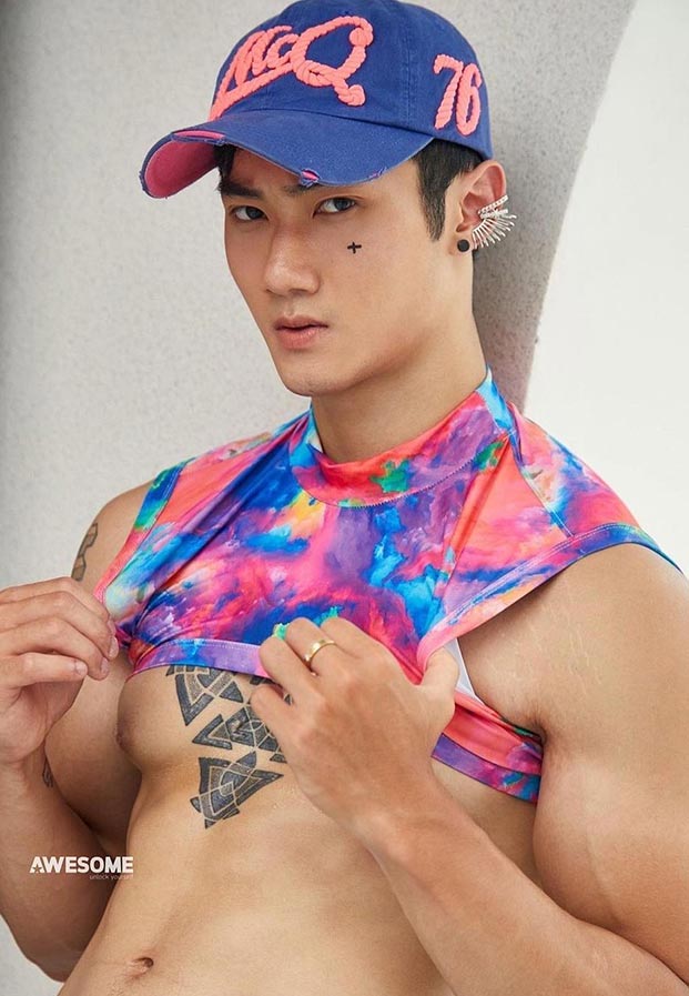 เสวกีมาก!! WingHong Tang นายแบบหนุ่มสุดแซ่บ พกของใหญ่ของดีชวนใจบาง