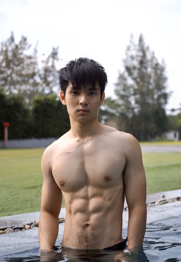 ละมุนใจ!! Ken Weerapat หนุ่มหล่อหุ่นสุดปัง ซิกแพคแน่นกร้าวใจมาก