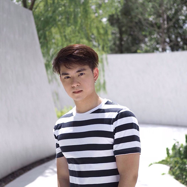 ละมุนใจ!! Ken Weerapat หนุ่มหล่อหุ่นสุดปัง ซิกแพคแน่นกร้าวใจมาก