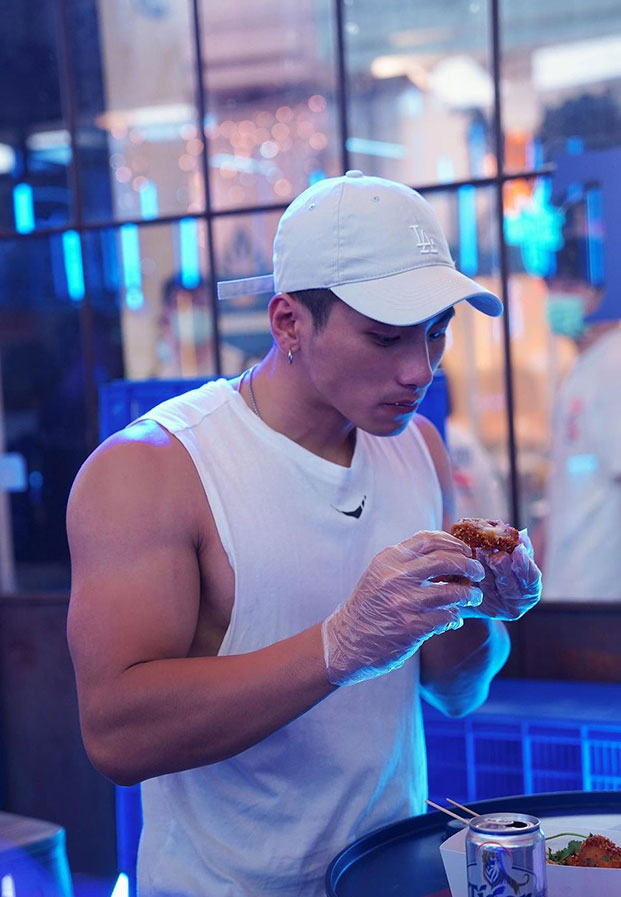 ดาเมจแรง!! Sam นายแบบไต้หวัน ผิวสีแทนสุดเซ็กซี่