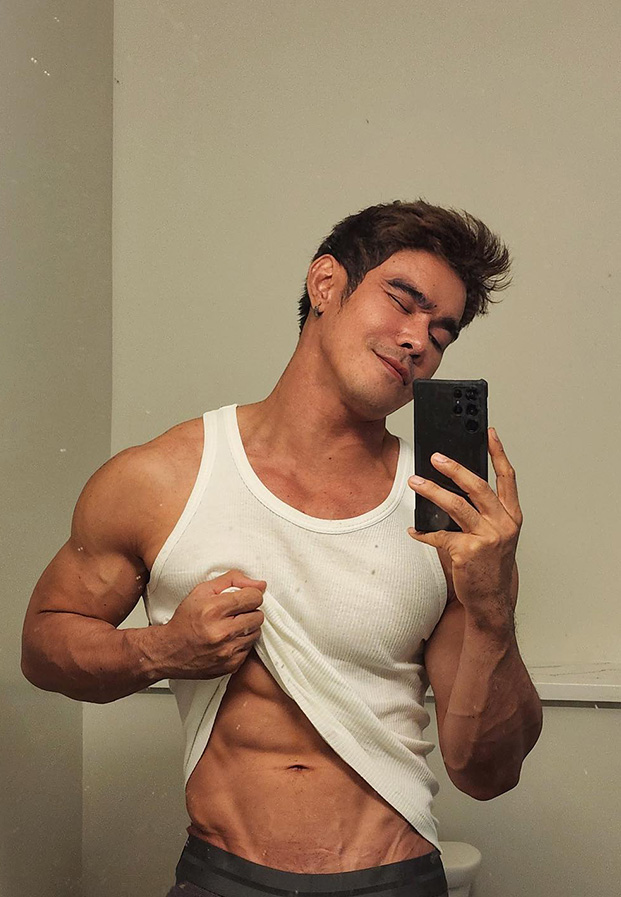 แซ่บสะบัด!! Kaernt Artius นายแบบหุ่นแซ่บ หล่อล่ำ หุ่นเสวว
