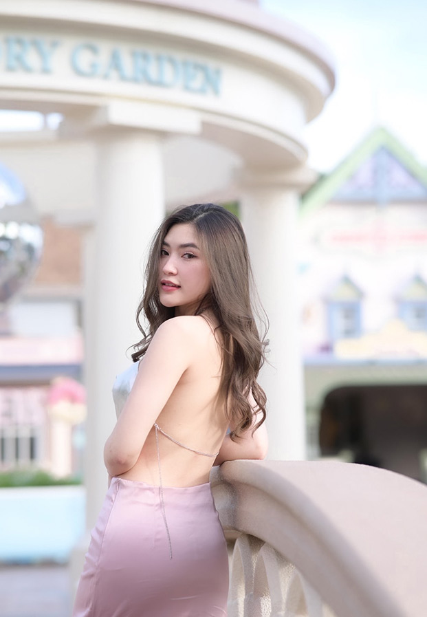 เปิดประวัติNamfar Wareekun เน็ตไอดอลสาวสวยสุดเซ็กซี่ งานดีมาก