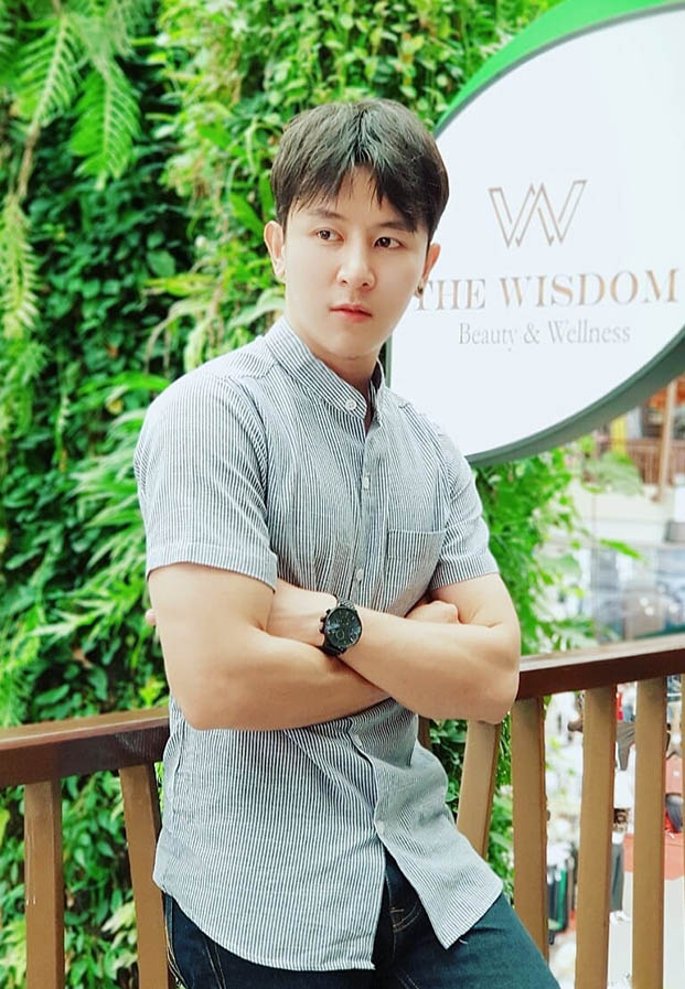 เปิดวาร์ป ฟ้า นันท์มนัส หนุ่มหล่อสุดเฟิร์ม งานดี ขวัญใจสาวๆ