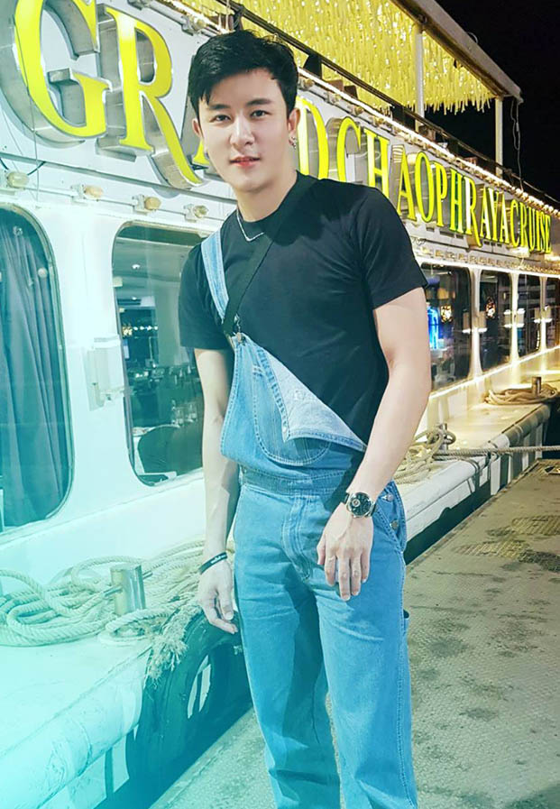 เปิดวาร์ป ฟ้า นันท์มนัส หนุ่มหล่อสุดเฟิร์ม งานดี ขวัญใจสาวๆ