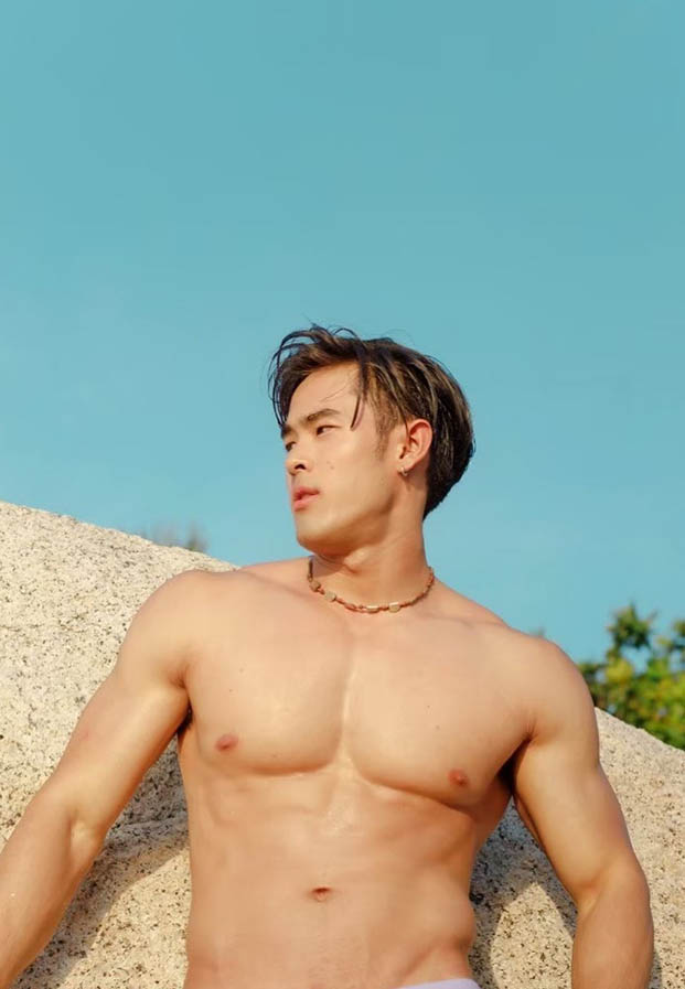 ส่องวาร์ป Supakorn Dittaruk หนุ่มหล่อกล้ามแน่น หุ่นล่ำ งานดีสุดๆ