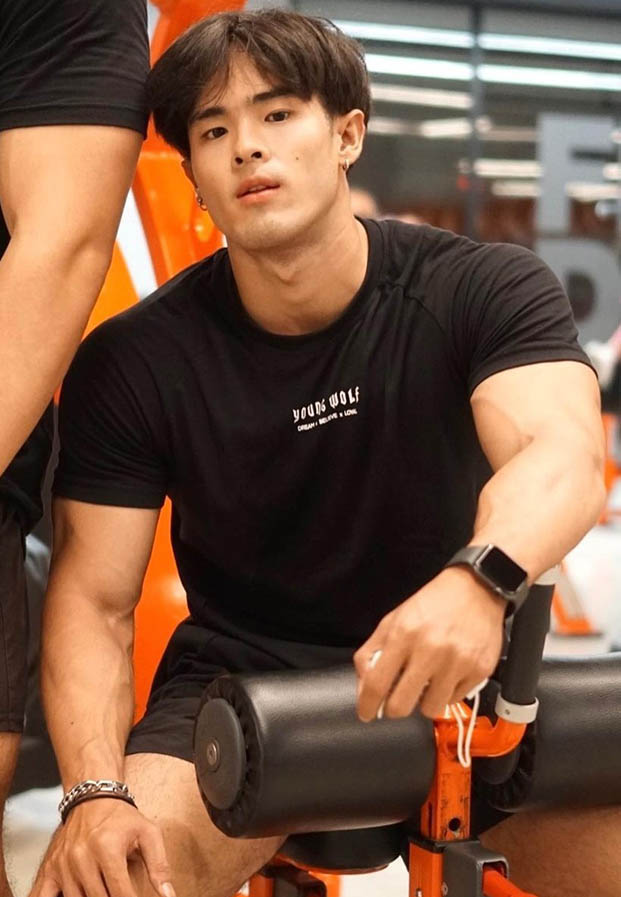 ส่องวาร์ป Supakorn Dittaruk หนุ่มหล่อกล้ามแน่น หุ่นล่ำ งานดีสุดๆ