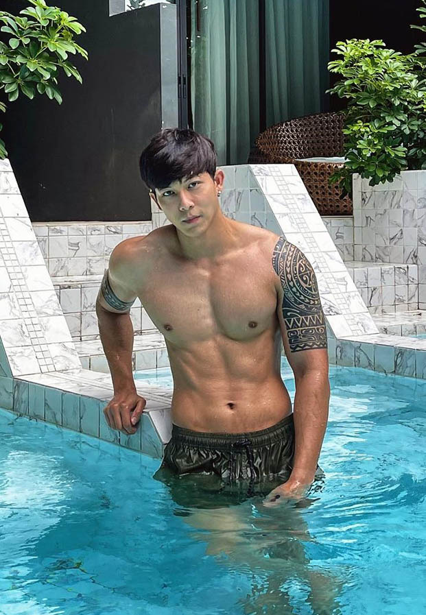 เปิดวาร์ป Waranyu Thaprasop นายแบบงานดี กล้ามโตเห็นแล้วใจละลาย