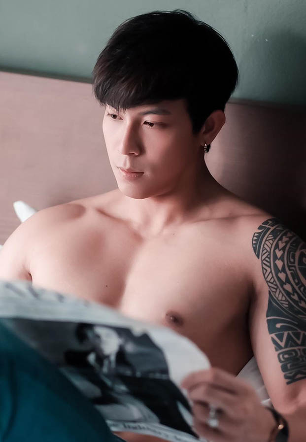 เปิดวาร์ป Waranyu Thaprasop นายแบบงานดี กล้ามโตเห็นแล้วใจละลาย