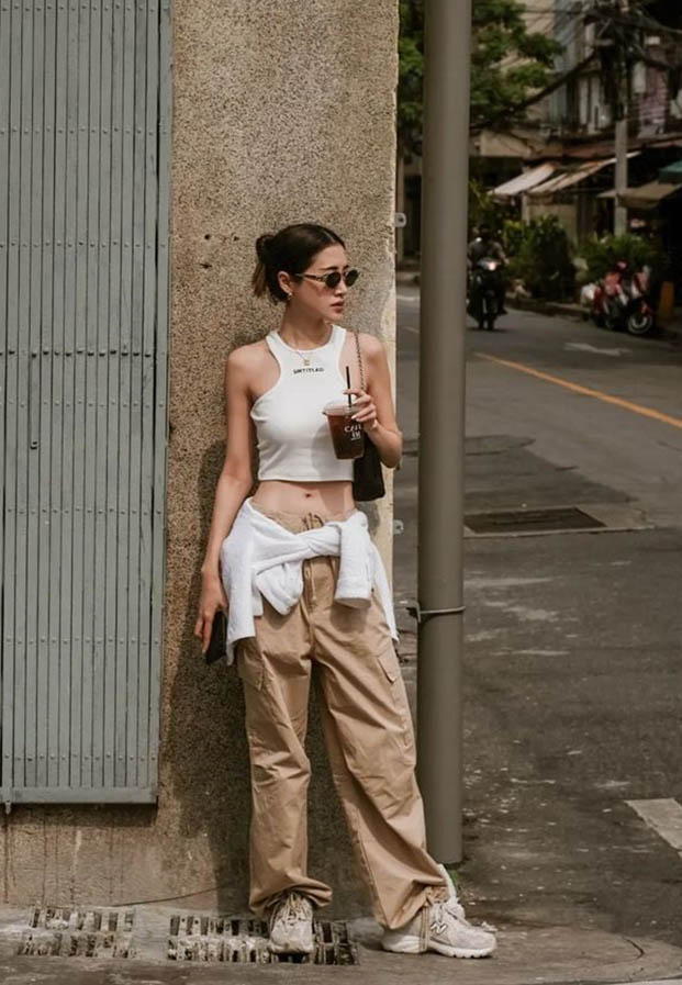 เปิดประวัติ พิม พิมประภา นักแสดงสาวสวยหุ่นแซ่บ มากความสามารถ