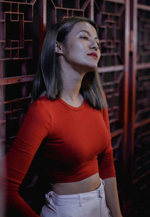 เปิดประวัติ เอ๋ มณีรัตน์ นักแสดงสาวสวย ตาคมมีเสน่ห์ เกินห้ามใจ