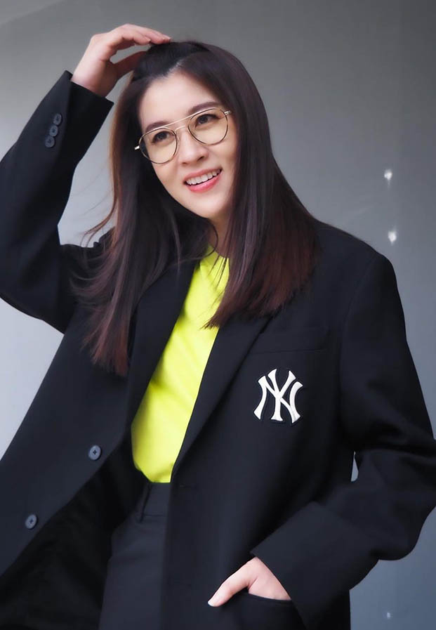 เปิดประวัติ เชียร์ ทิฆัมพร นักแสดงสาวพราวเสน่ห์ มากความสามารถ