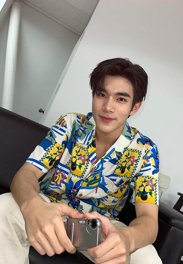 โฟร์ท ณัฐวรรธน์ ประวัตินักแสดงวัยรุ่นสุดหล่อละมุน เจ้าของรอยยิ้มอันสดใส