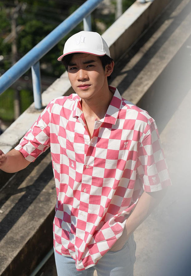 โฟร์ท ณัฐวรรธน์ ประวัตินักแสดงวัยรุ่นสุดหล่อละมุน เจ้าของรอยยิ้มอันสดใส