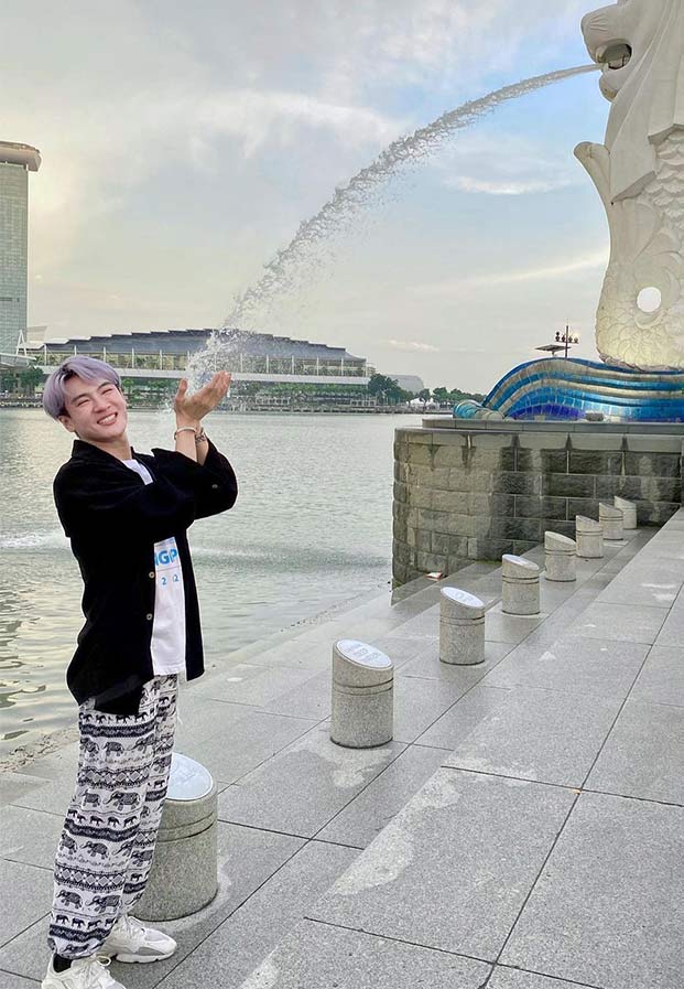 Champ Chatthong เน็ตไอดอลหนุ่มหน้าหวาน ผิวออร่าพุ่งทะลุจอ