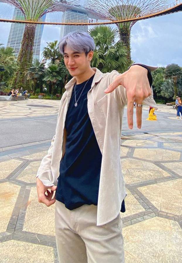 Champ Chatthong เน็ตไอดอลหนุ่มหน้าหวาน ผิวออร่าพุ่งทะลุจอ