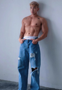 Chan Than San นายแบบหนุ่มเวียดนาม กล้ามแน่นสุดฮอต