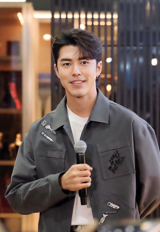 นาย ณภัทร ประวัติ นักแสดงหนุ่มหล่อ งานดี ขวัญใจสาวไทยทั่วทั้งประเทศ