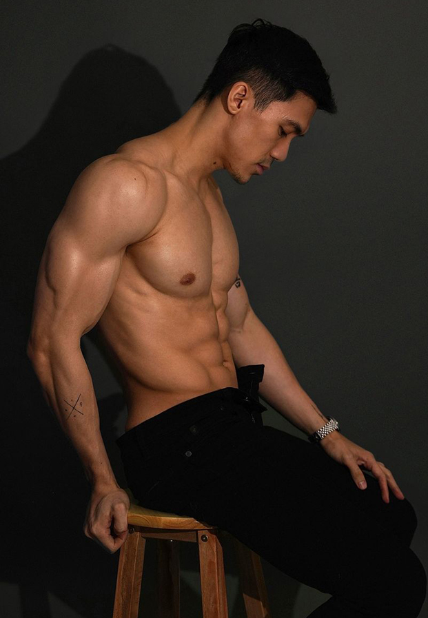 Cho Lim เทรนเนอร์หนุ่มหล่อ งานดี Six pack เริส เร้าใจสุดๆ