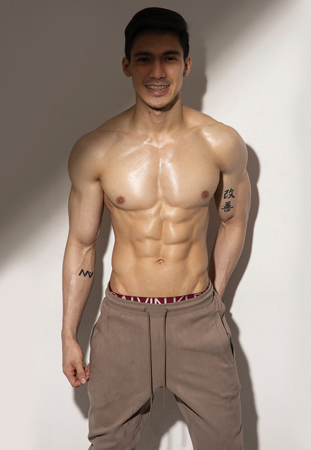 Cho Lim เทรนเนอร์หนุ่มหล่อ งานดี Six pack เริส เร้าใจสุดๆ