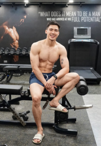 Cho Lim เทรนเนอร์หนุ่มหล่อ งานดี Six pack เริส เร้าใจสุดๆ