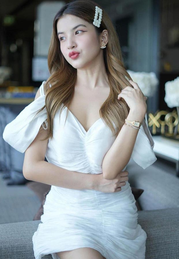 Pakjira Ardnarong เปิดวาร์ป เน็ตไอดอลน่ารักสดใส หวานซ่อนเปรี้ยว