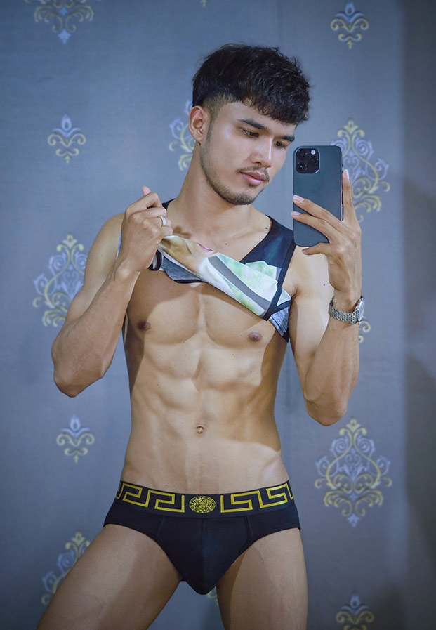 Pha Dav แจกวาร์ปหนุ่มงานดีจาก สปป. แซ่บไม่เบา ใหญ่ยาวชวนเสว