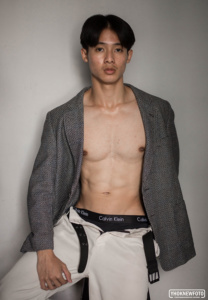 ชยุต อัครภารัตน์ แจกวาร์ปหนุ่มหล่อสุดเสว คมเข้ม พกของใหญ่น่ากิน